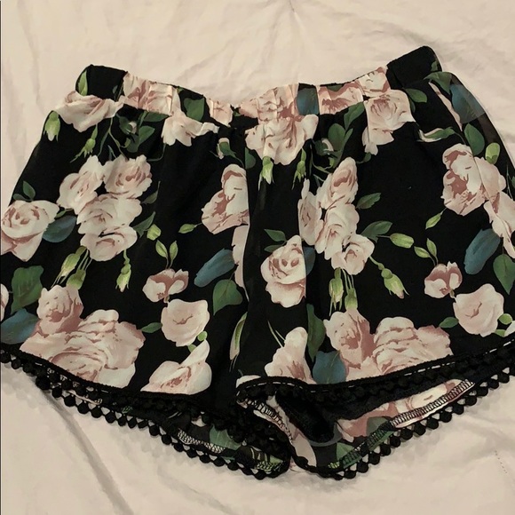 Tobi | Shorts | Black Floral Shorts | Poshmark
